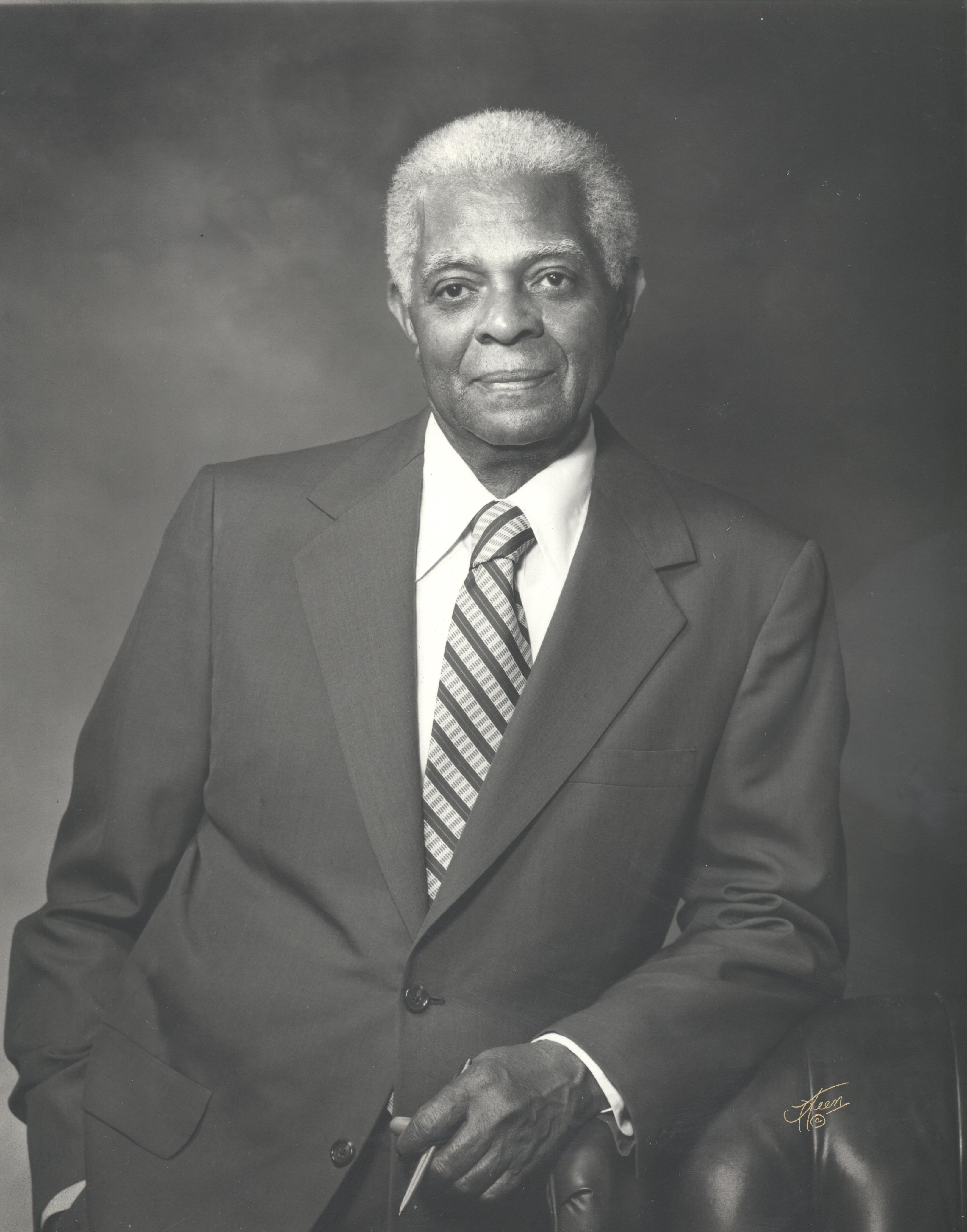 Agricultural Hall of Fame - ROBERT EARL JONES SR. | NC Agriculture